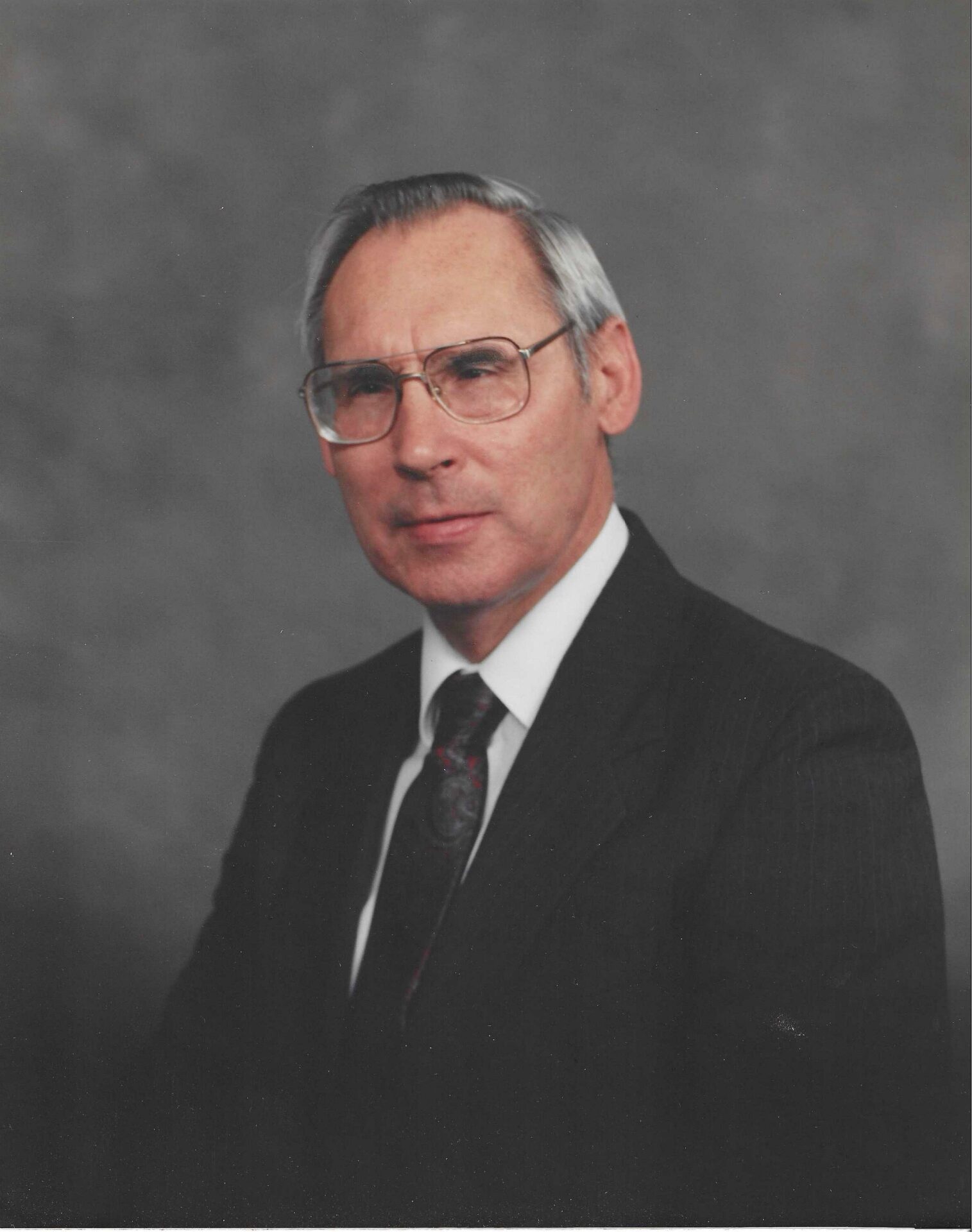 Hendrickson, Carl H. - Kutis Funeral Home Inc