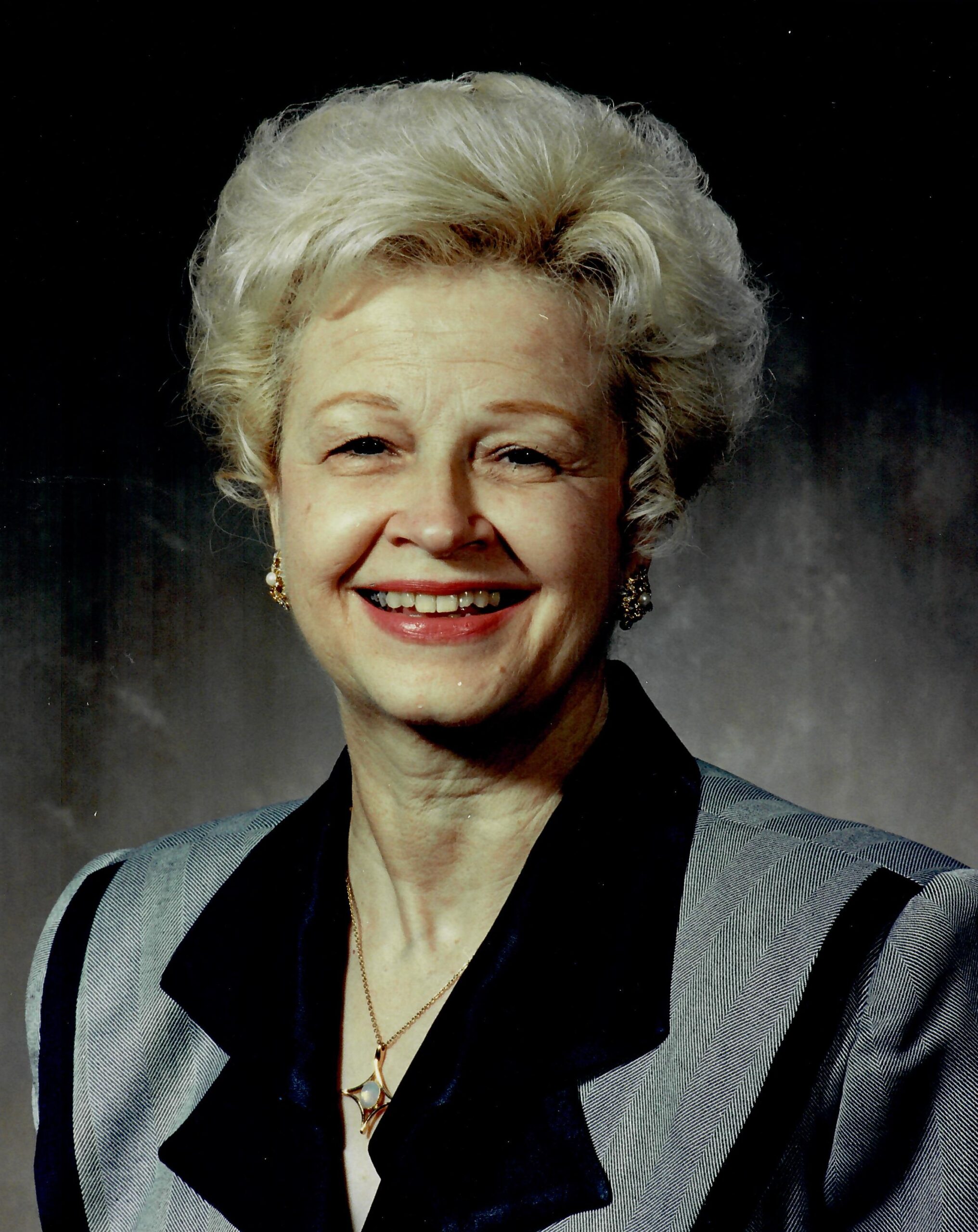 Burke, Marilyn Sue (nee Horton) - Kutis Funeral Home Inc