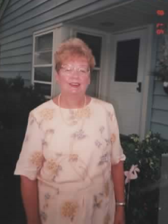 Lynn, Susan Josephine (nee Swartz) - Kutis Funeral Home Inc