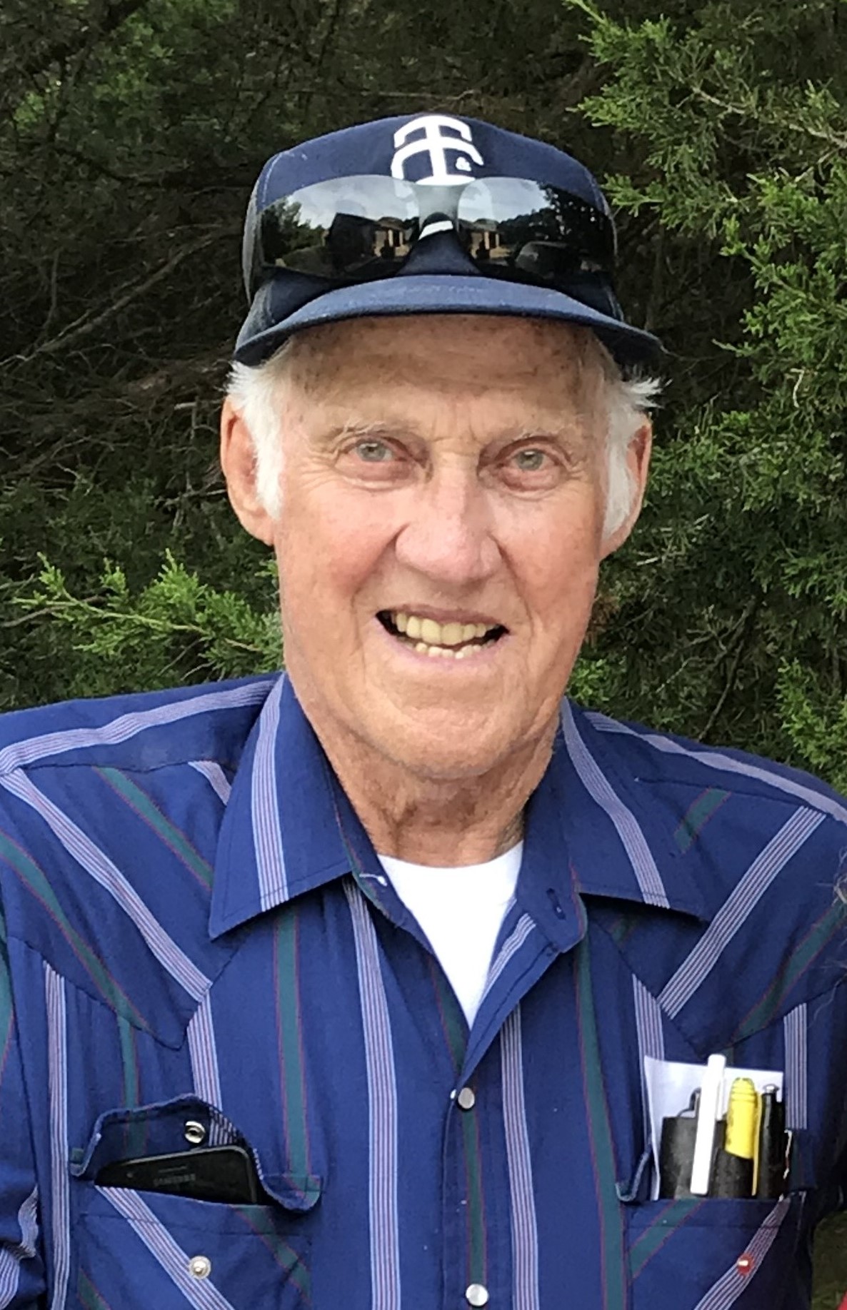 Fisk, Sr., Carl E. - Kutis Funeral Home Inc